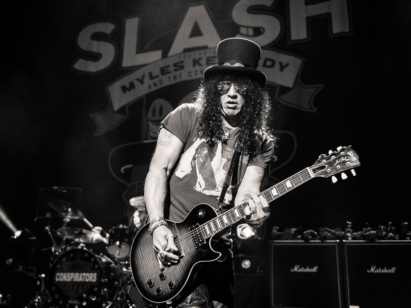 "I’m still a self-conscious and insecure guitar player!": Slash