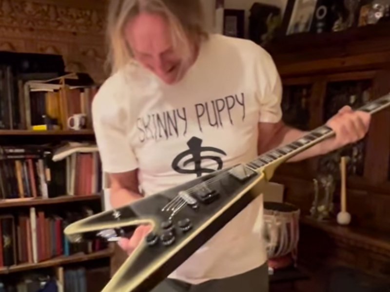 “An epic addition to his rare guitar collection!”: Tool's Danny Carey ...